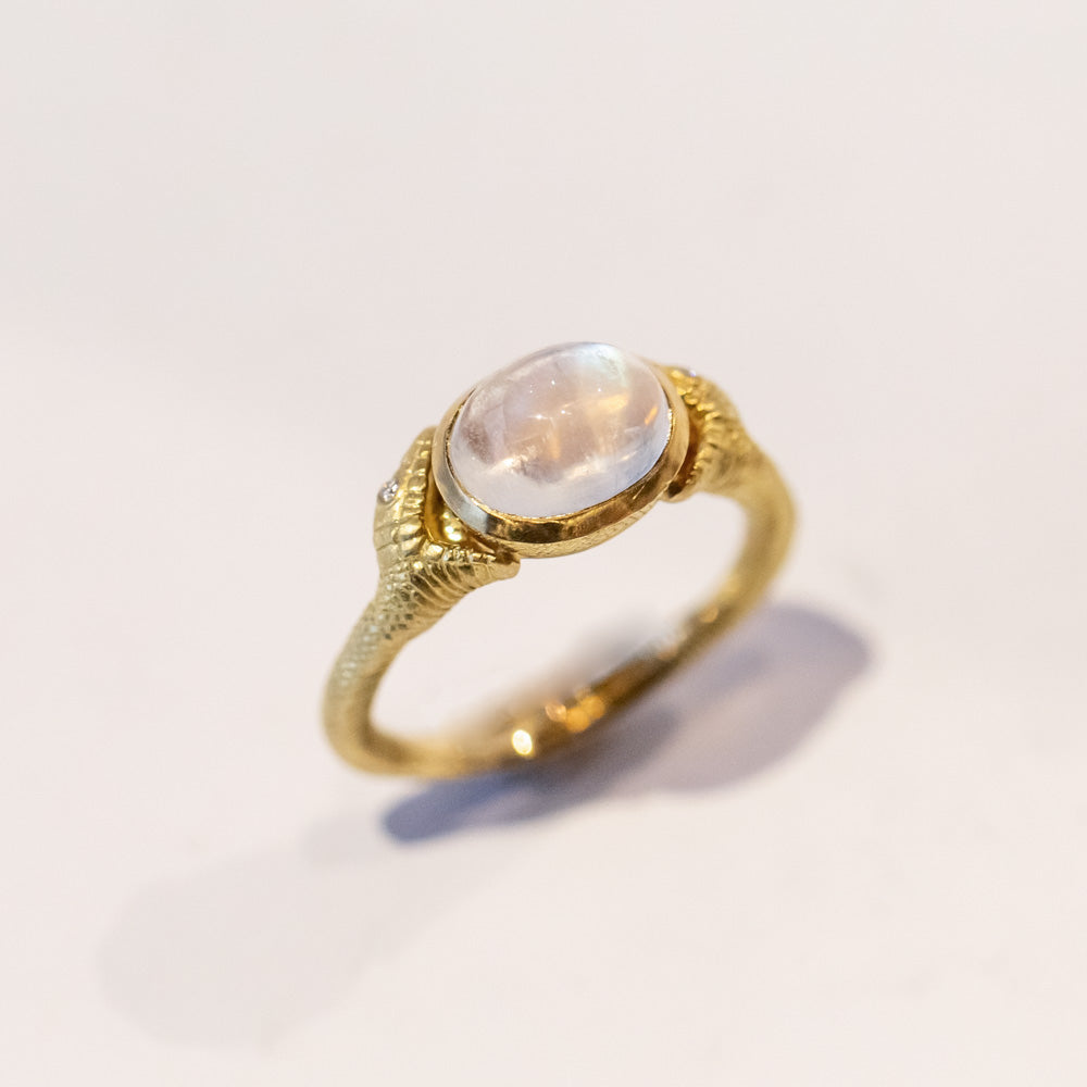 yellow moonstone