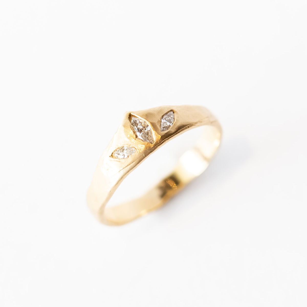 Victoria Cunningham | Tiara Diamond Ring – LAPIS