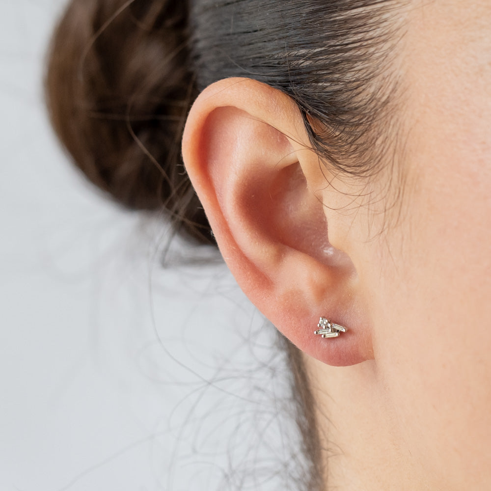 Suzanne Kalan | 18k Eva Fireworks Cluster Stud Earrings – LAPIS